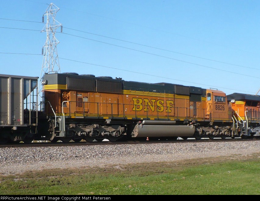 BNSF 8826